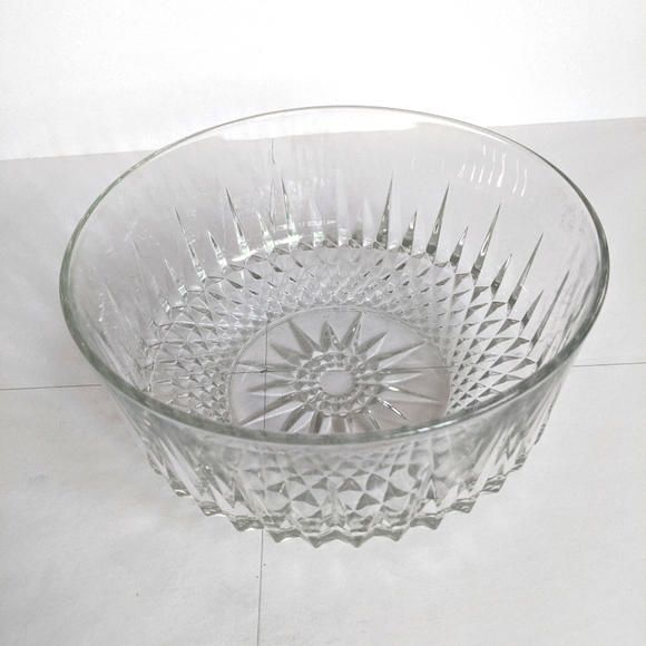 Arcoroc | Dining | Arcoroc France Decorative Glass Bowl | Poshmark